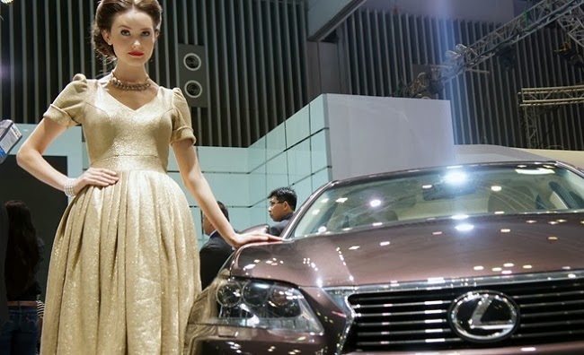2013 Vietnam Motor Show Girls | Carsfresh