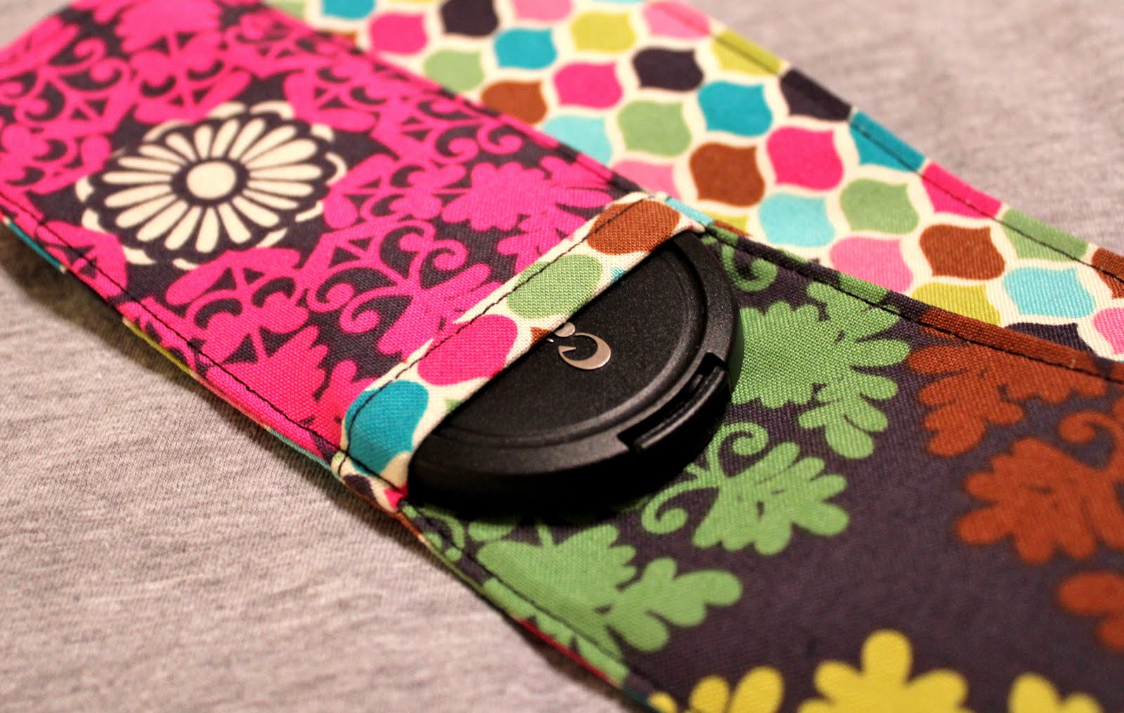 craft whatever: Camera Strap Cover with a Pocket for my (lost) Lens Cap