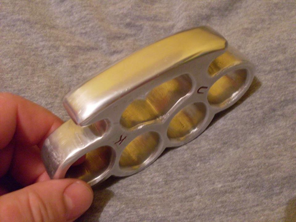 WeaponCollector's Knuckle Duster and Weapon Blog: 1 Inch Thick Knuckle ...