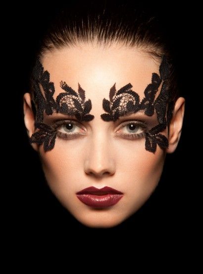 Stunning features and lace mask | Just a Pretty Makeup