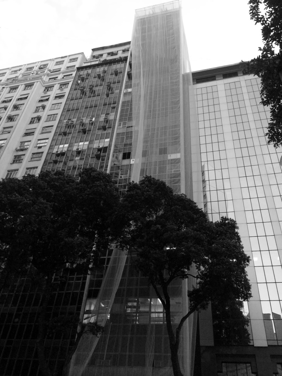 triptyque: RB12 em obra // en construction // under construction (Rio ...