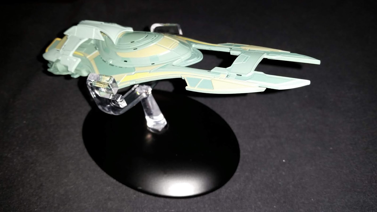 Deep Space Pat: EMvTW 137: Xindi Humanoid (Primate) Ship (Ateleth Class)