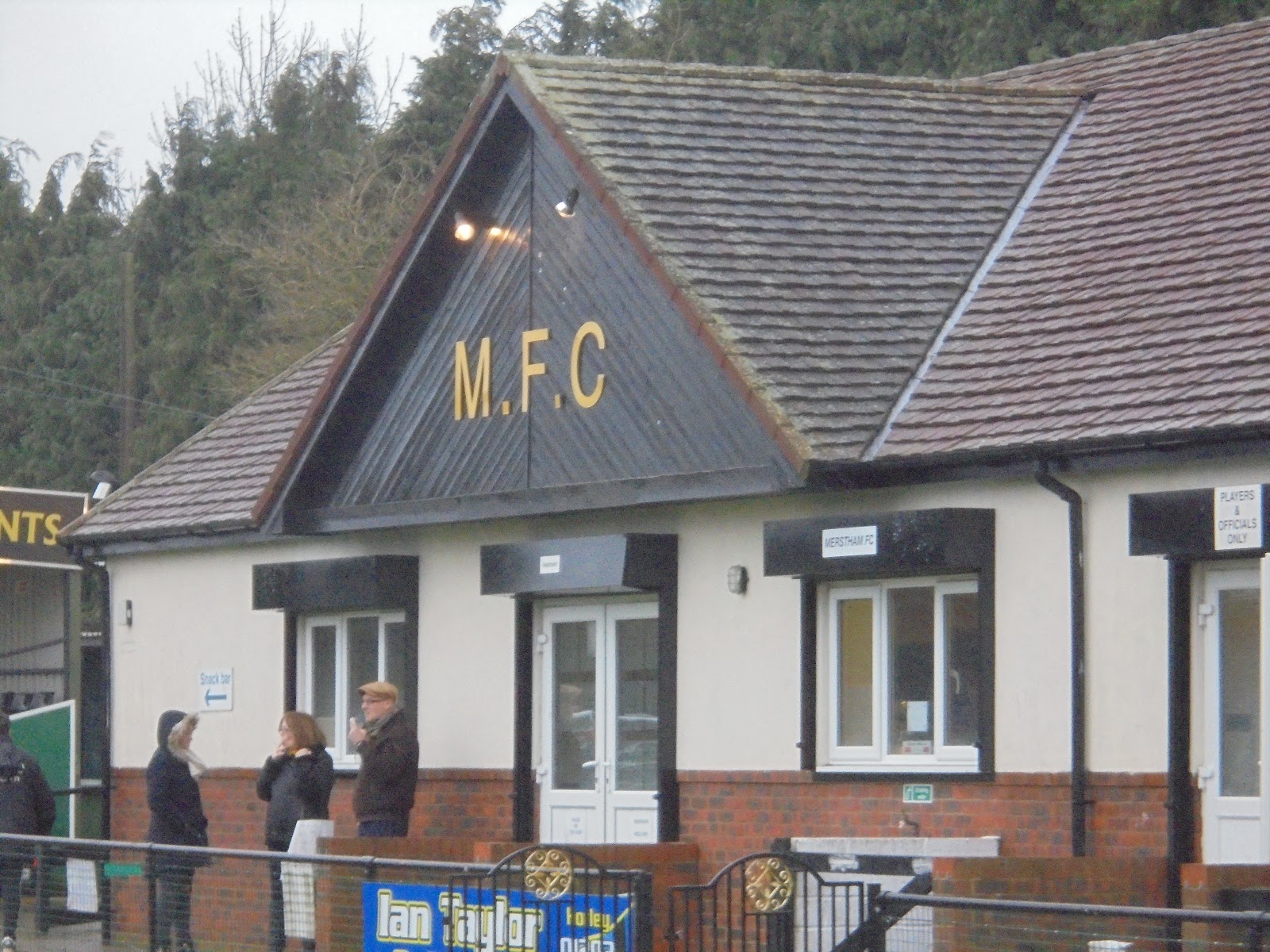 The Tortoise Travels: Merstham - Moatside