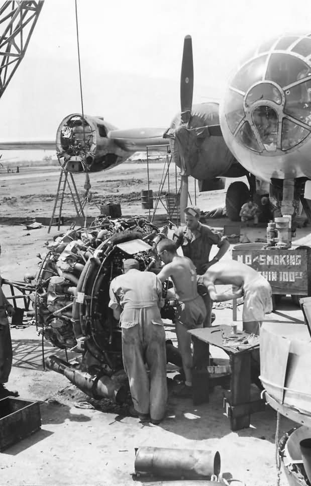 Motores: Wright R-3350 Duplex Cyclone