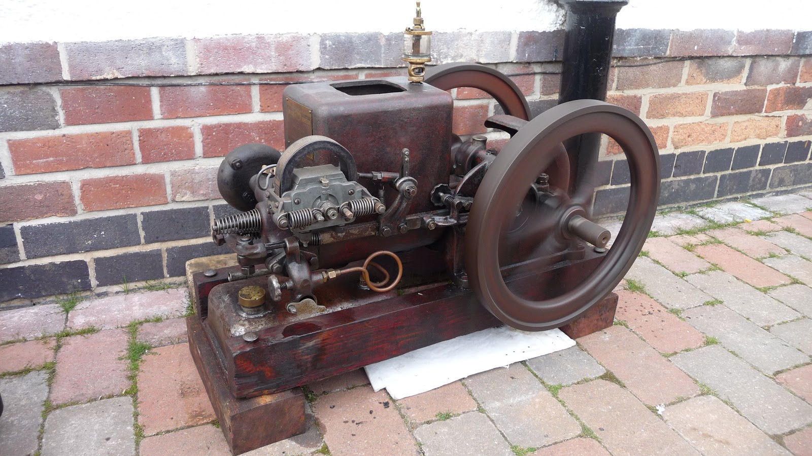 Nelson Bros little jumbo skids | Smokstak® Antique Engine Community*
