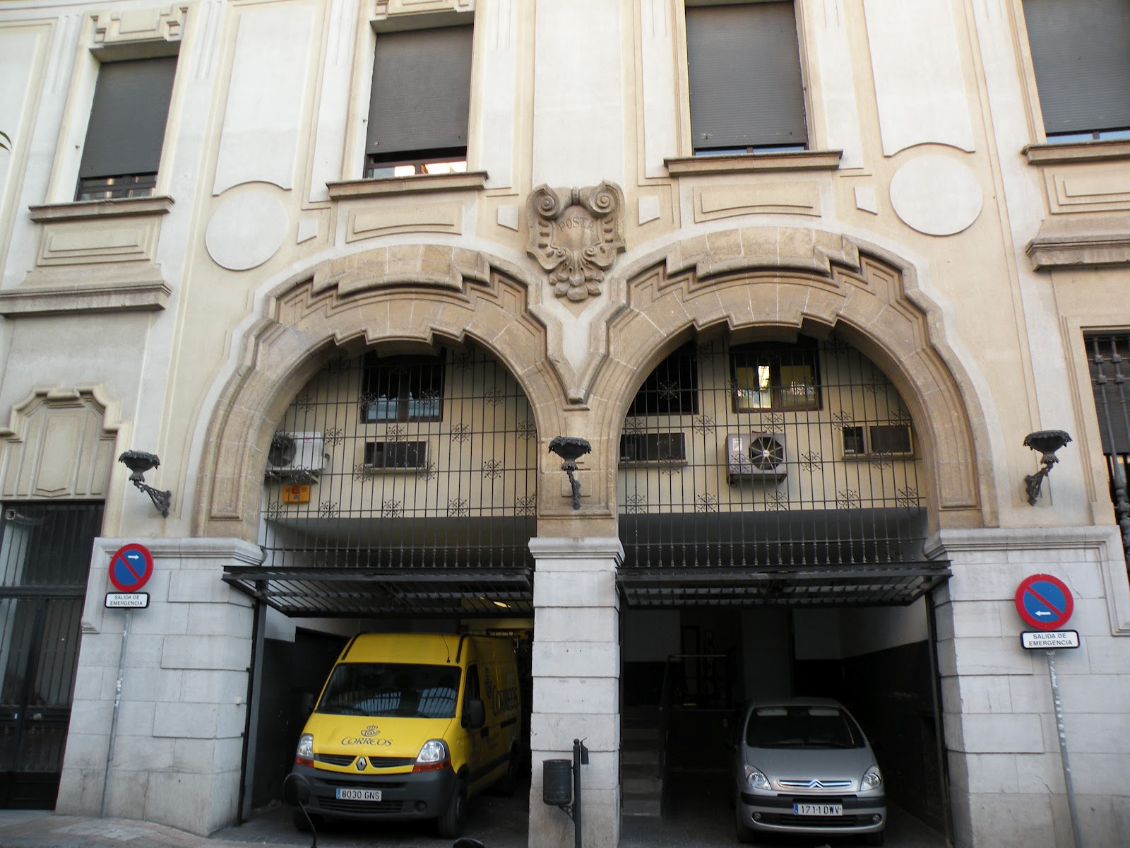 Tardes en Sevilla: Edificio de correos