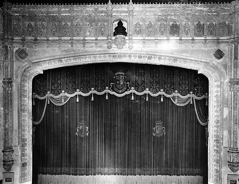 Los Angeles Theatres: State Theatre: vintage auditorium views