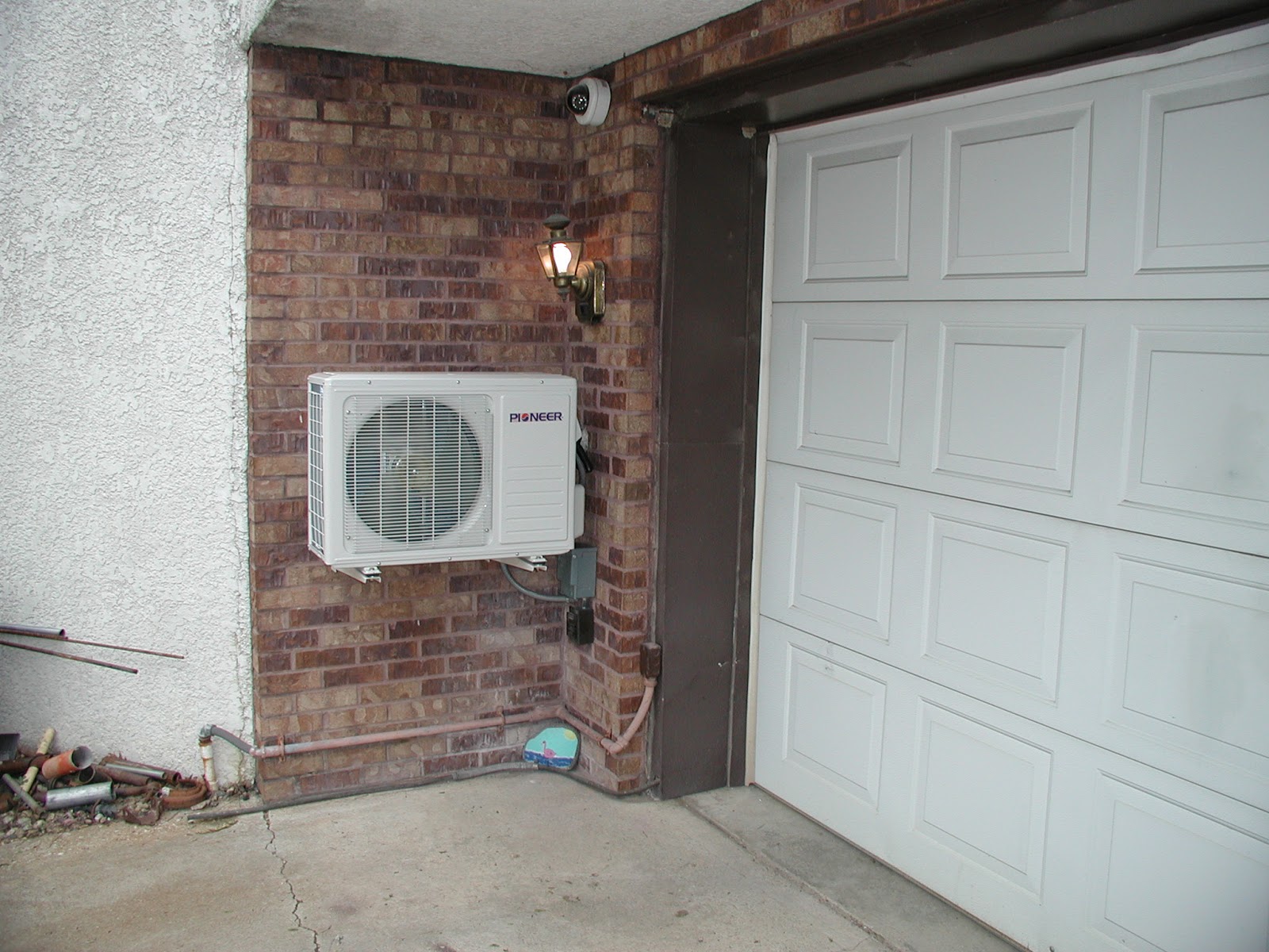 Wally&Sue: Mini Split heatpump install