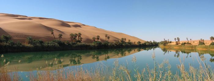 Ubari or Awbari Oasis lake Sand Sea of Fezzan, Libya ~ Great Panorama ...