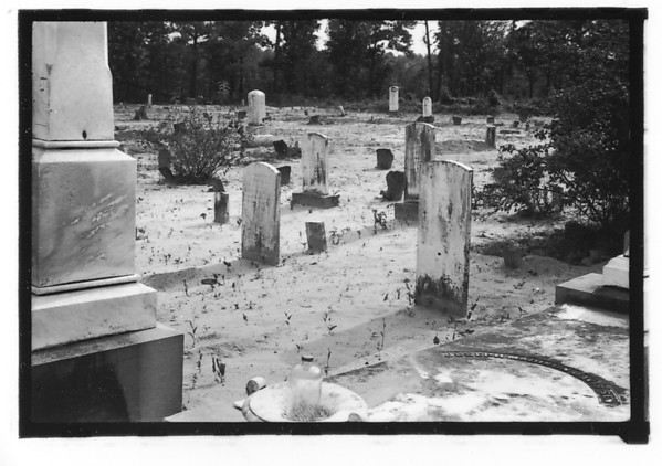 Alabama Yesterdays: Walker Evans Photographs an Alabama Cemetery in 1936