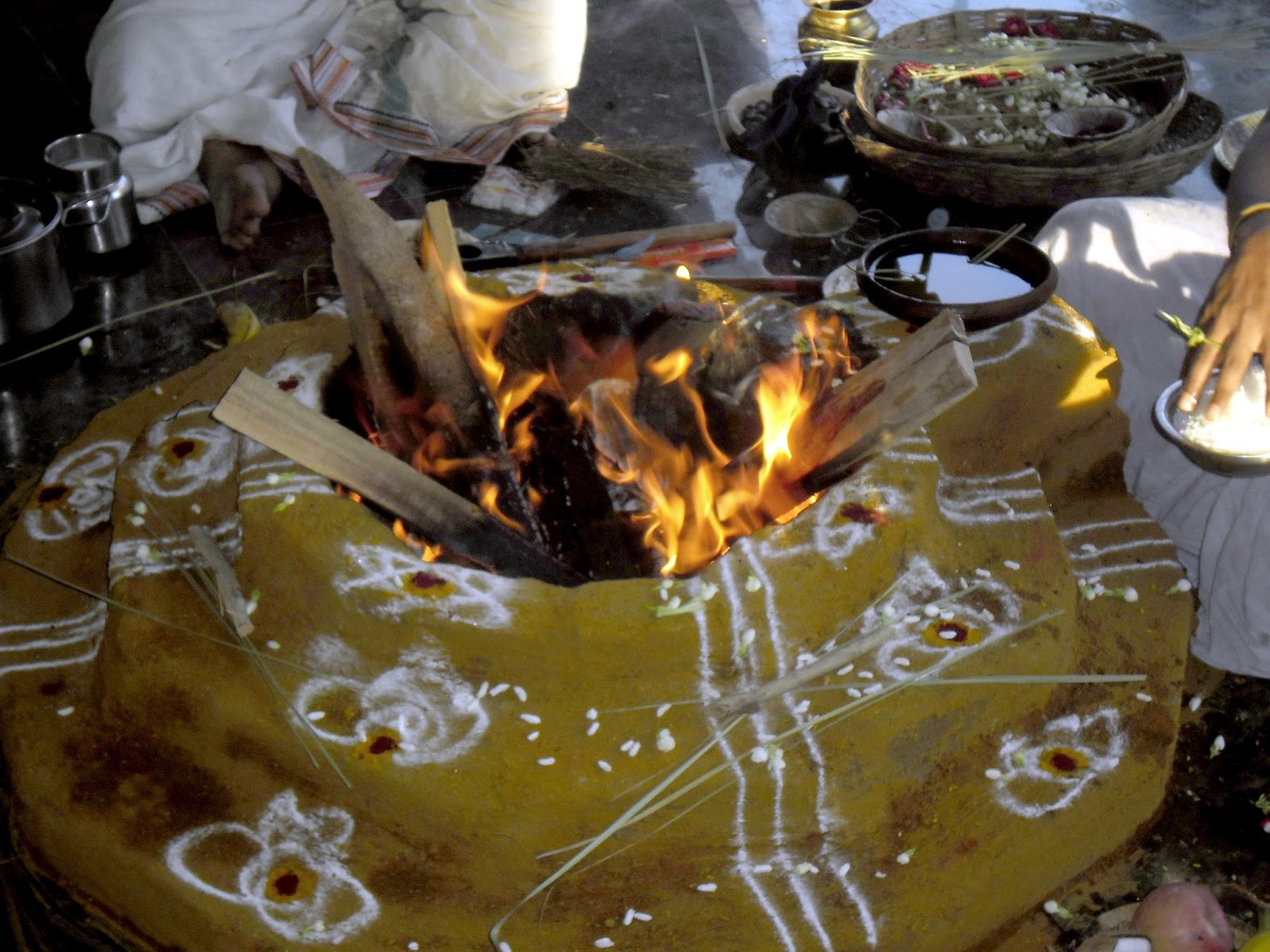 Danvantri Peedam - Universal Peedam: ஹோமங்கள் தொடர் கட்டுரை பாகம் 2