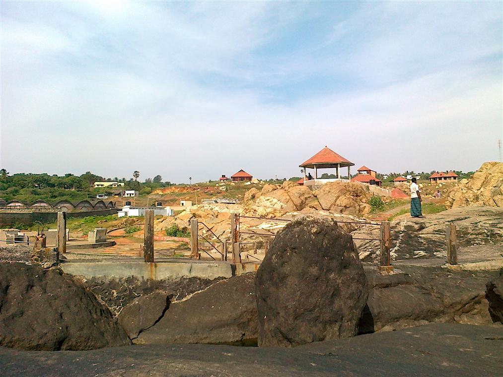 Tamilnadu Tourism: Muttom Beach, Kanyakumari