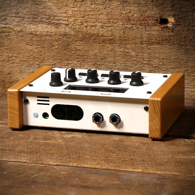 MATRIXSYNTH: Mutable Instruments Shruthi w/ Power Supply