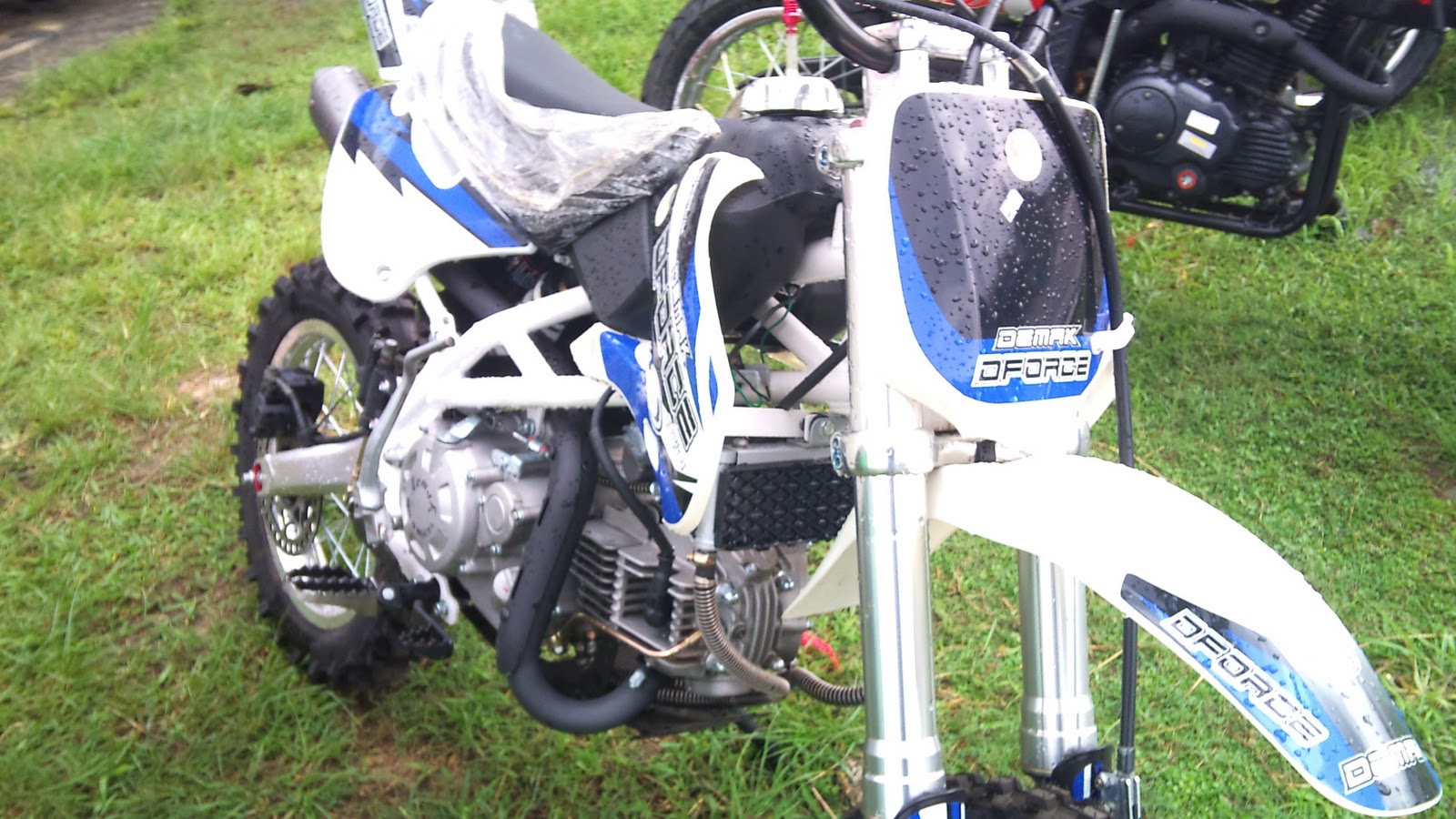 Demak Dforce 160 - SuperXmoto | SuperMoto