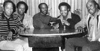 NOTICIAS Y EFEMERIDES MUSICALES Y DEL CINE: FALLECE EL INTÉRPRETE ...