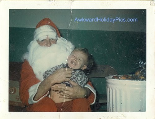 Awkward Holiday Pics: Santa Strangler