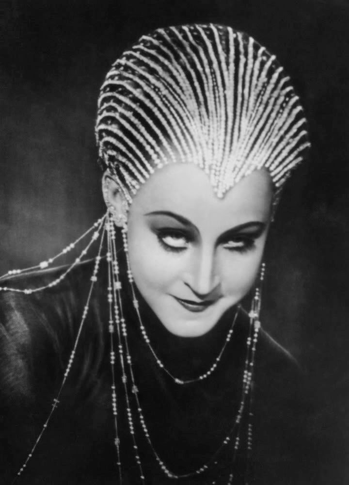 Film Noir Photos: Outlandish Hats: Brigitte Helm