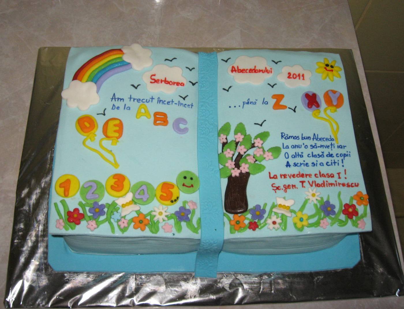 -Cellya's Cakes-: Tort-carte pt Serbarea Abecedarului