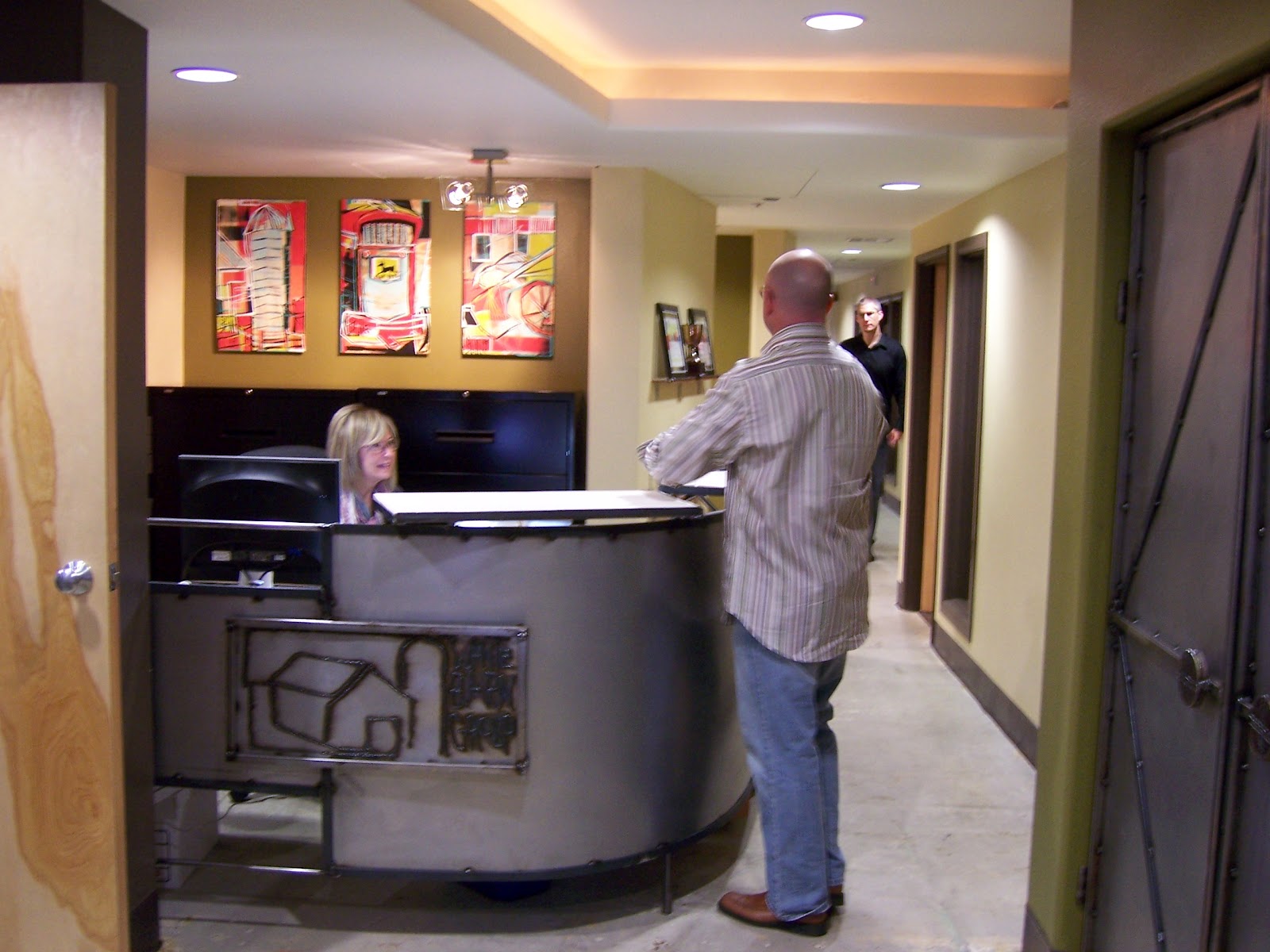 Bent Gallery: Front Entry Desk for an Ad Agency