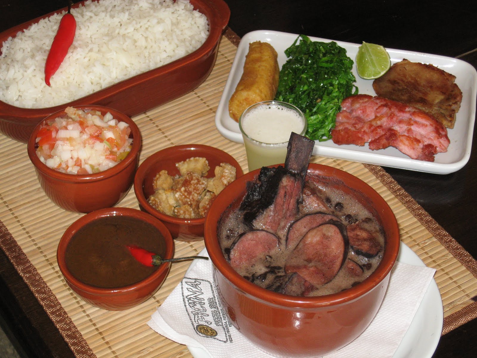 OFICINA PIZZA BAR: Feijoada Completa todas as 4.as e Sábados / A Melhor ...