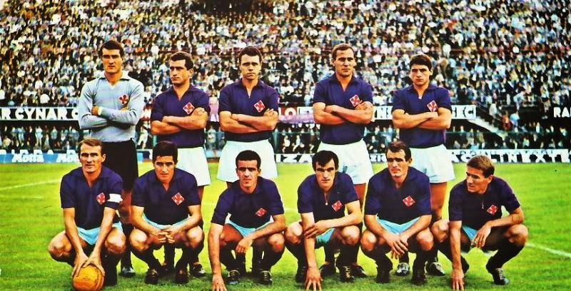 Sin borceguíes no hay fútbol: Mario Bertini "El marcador de Pelé en la ...