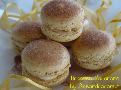 Tiramisu macarons