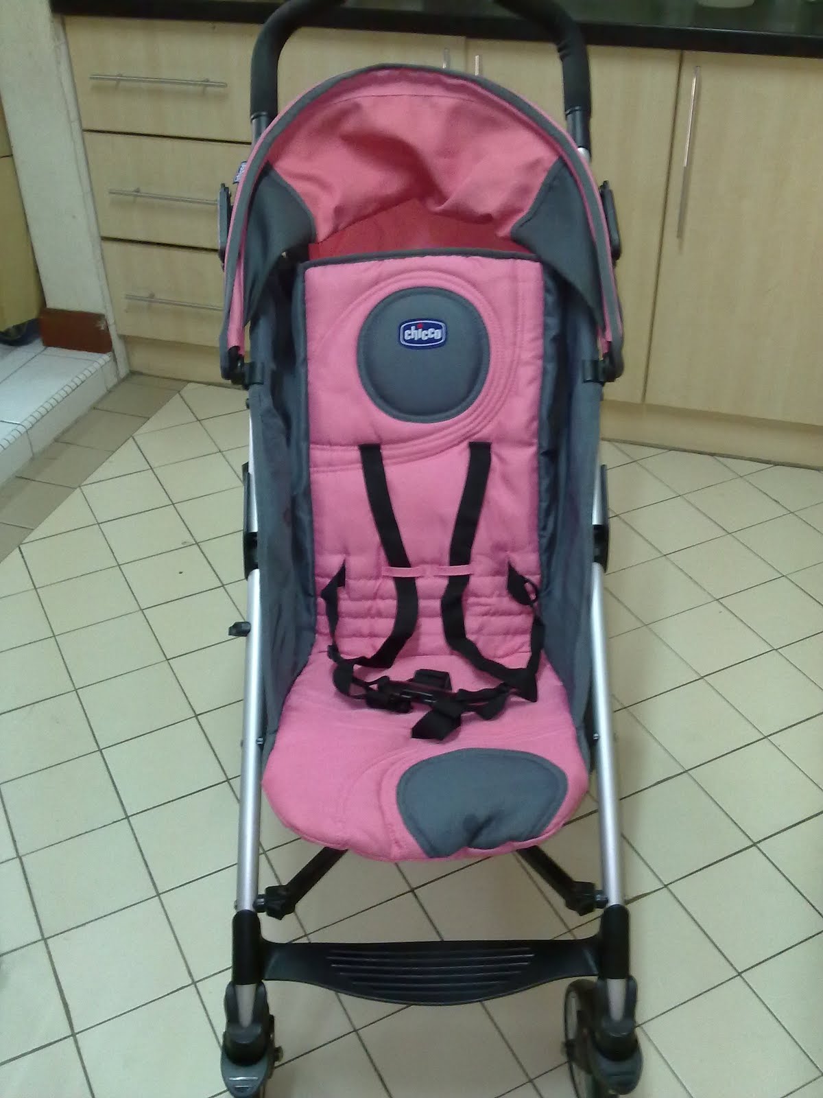 TwinkleBibi: Stroller Chicco Liteway