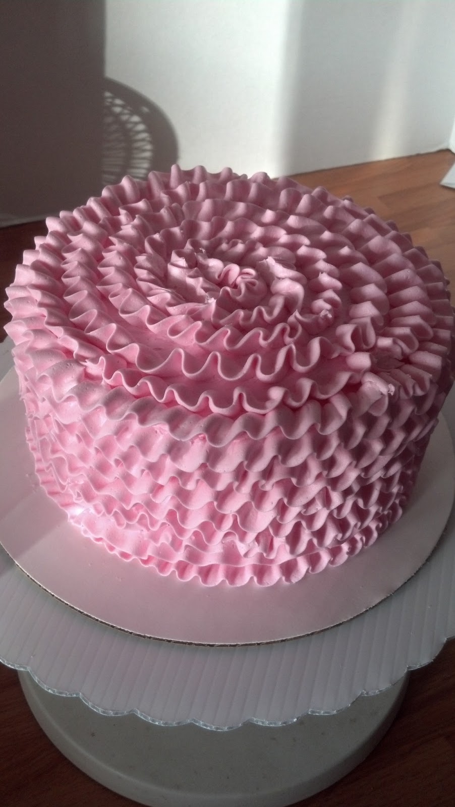 Sweet Baking Boutique: Ruffle Cake Technique Tutorial