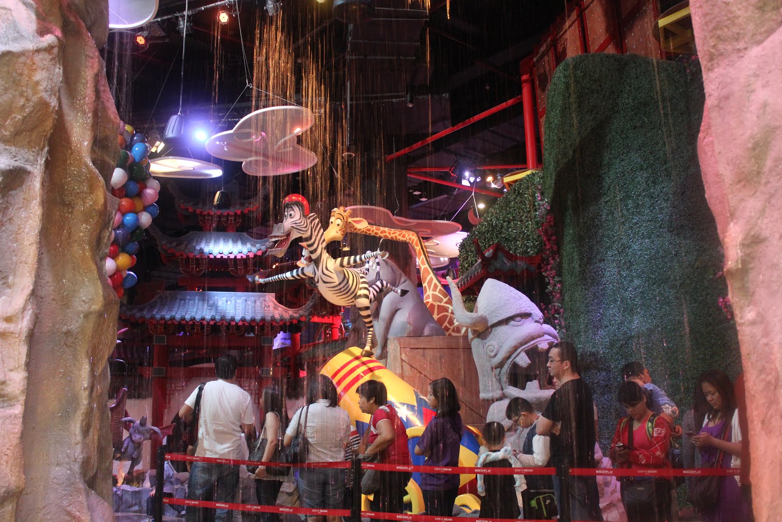 Stay, Stray, Play and Feast: Dream Play Manila; City of Dreams Manila ...