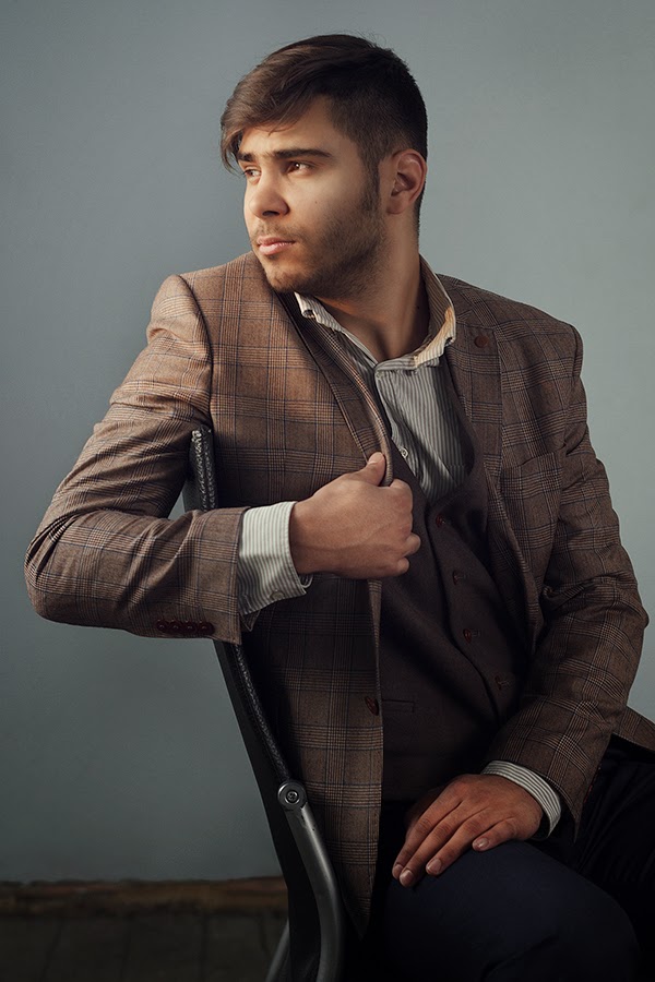 Guest Post: Shooting portraits on location with tight budget by Andrey Mikhaylov - Photography ...