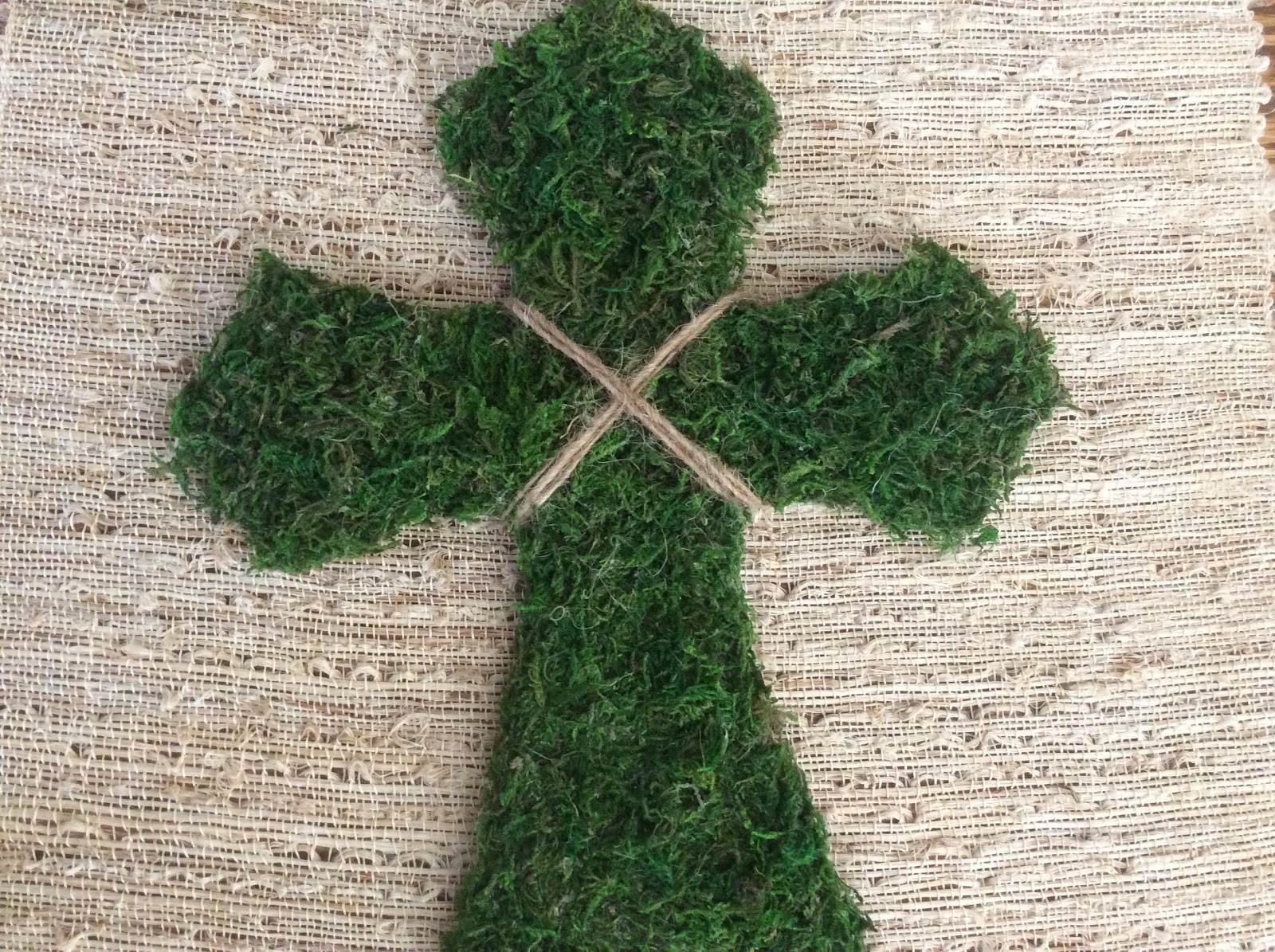 Fresh Vintage by Lisa S: Another easy MOSS covered DIY- A Cross and Vase