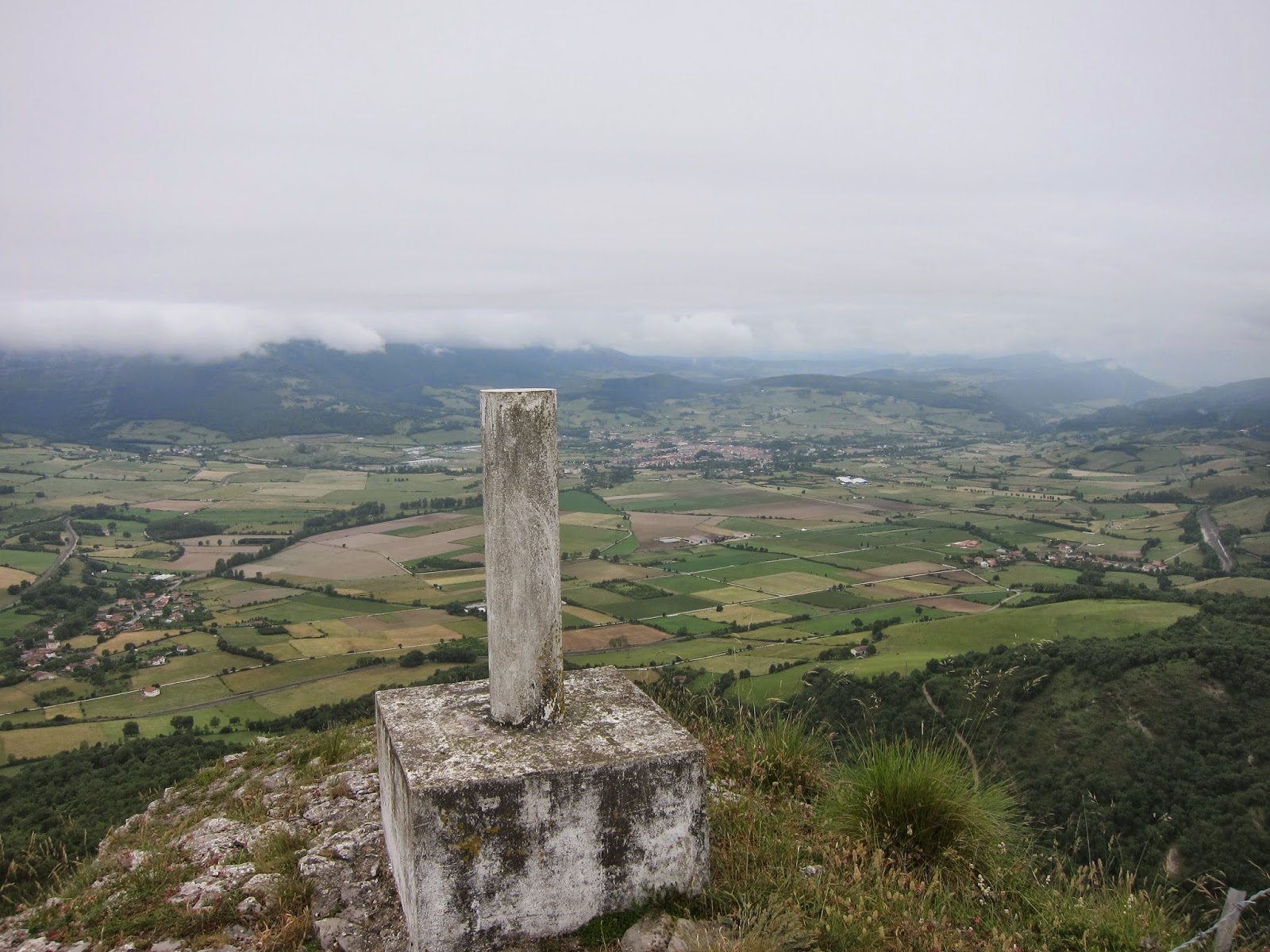 LAUKOAK: (20140611) Circular Delika-Bagate-Salto Nervion-Senda cortado ...