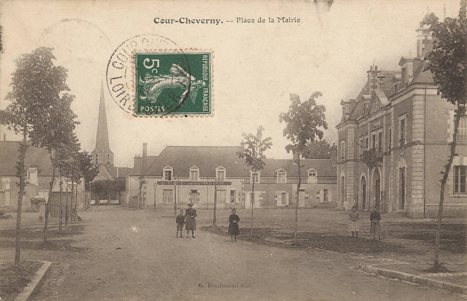 Cartes Postales Anciennes Cheverny Cour-Cheverny: Cour-Cheverny - Aux ...