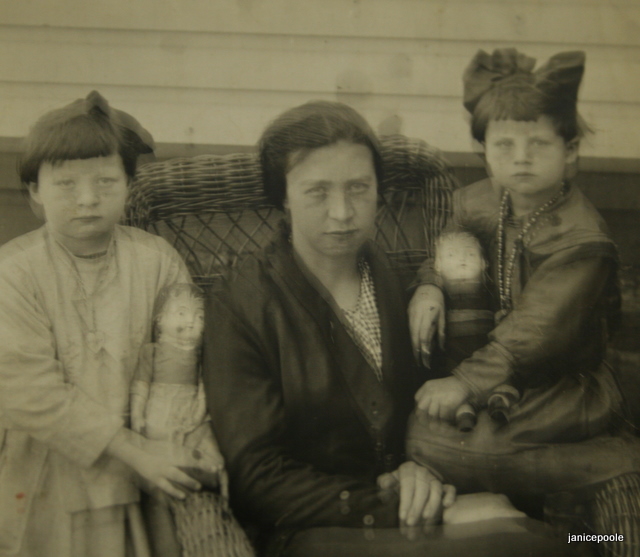 Genealogy:Our Astounding Brumfield Past: April 2012