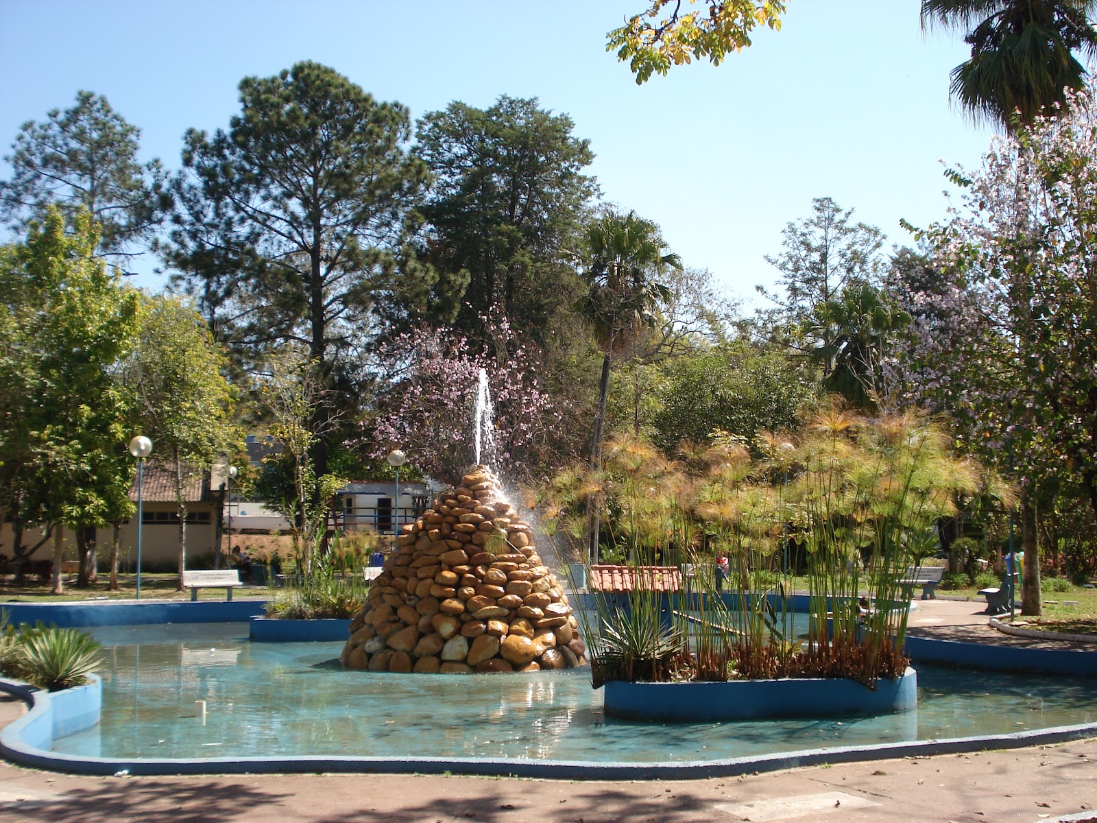 ATURLAM: O QUE FAZER EM LAMBARI