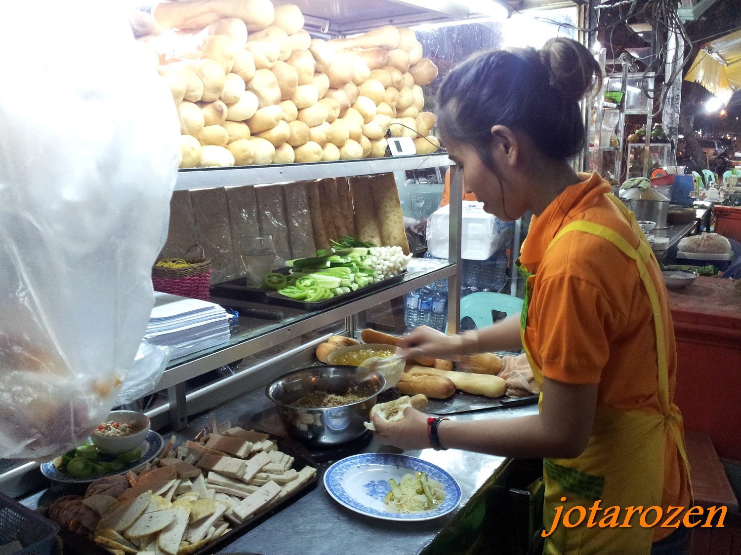 Footsteps - Jotaro's Travels: YummY! - Nom Pang (Cambodian Baguette ...