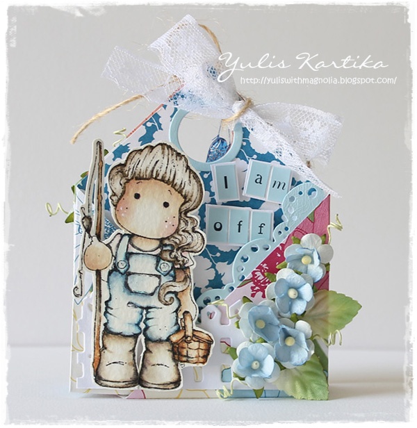 My Little Corner: Sign on the desk - I am off for summer :)