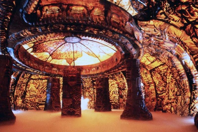 Alien Explorations: Alien vs Predator: Aztec architecture influenced by ...