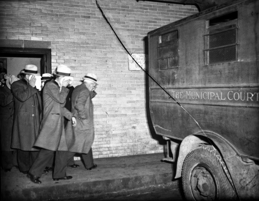 vintage everyday: Unseen Vintage Chicago Crime Photos from between the ...