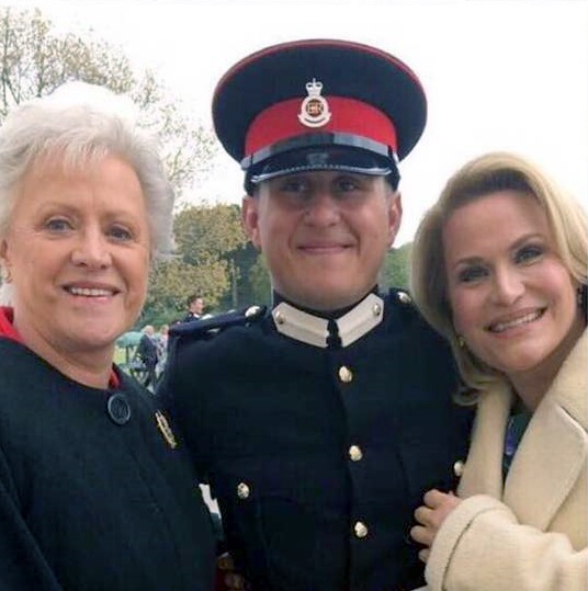 monarchico: Aoun Juma diplomato alla Sandhurst