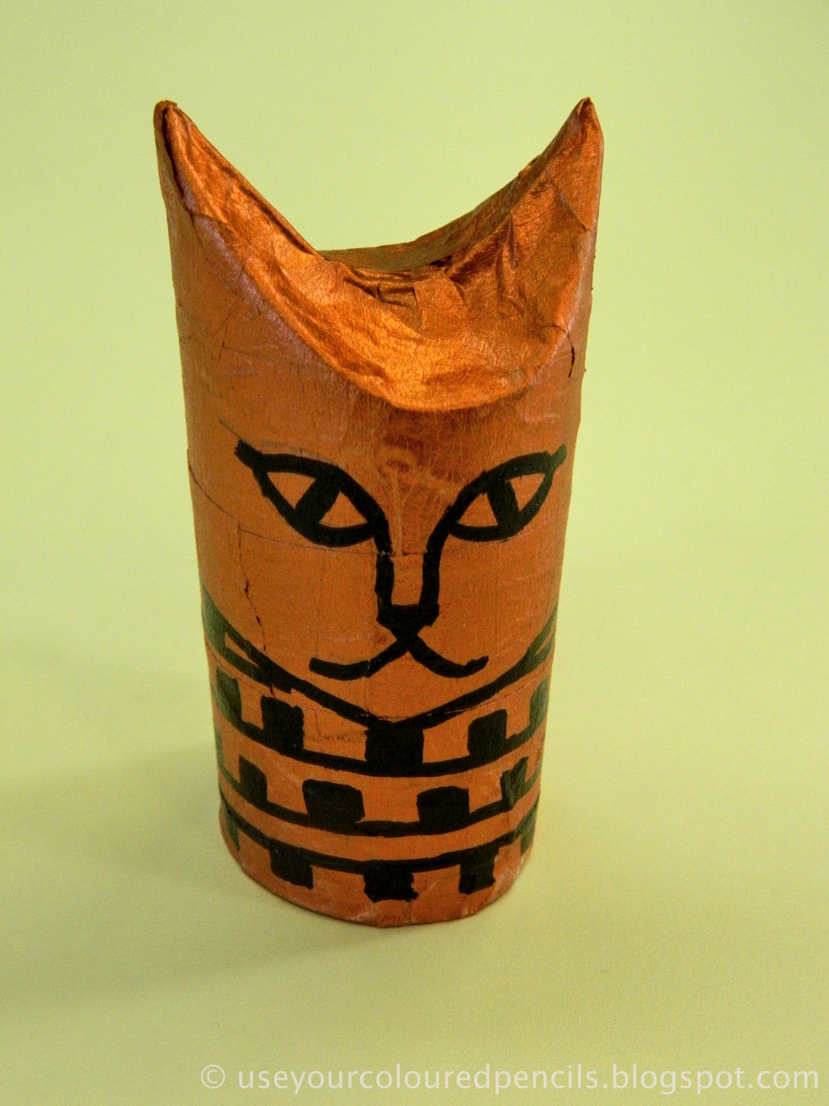 Use Your Coloured Pencils: Egyptian Cat Mummies