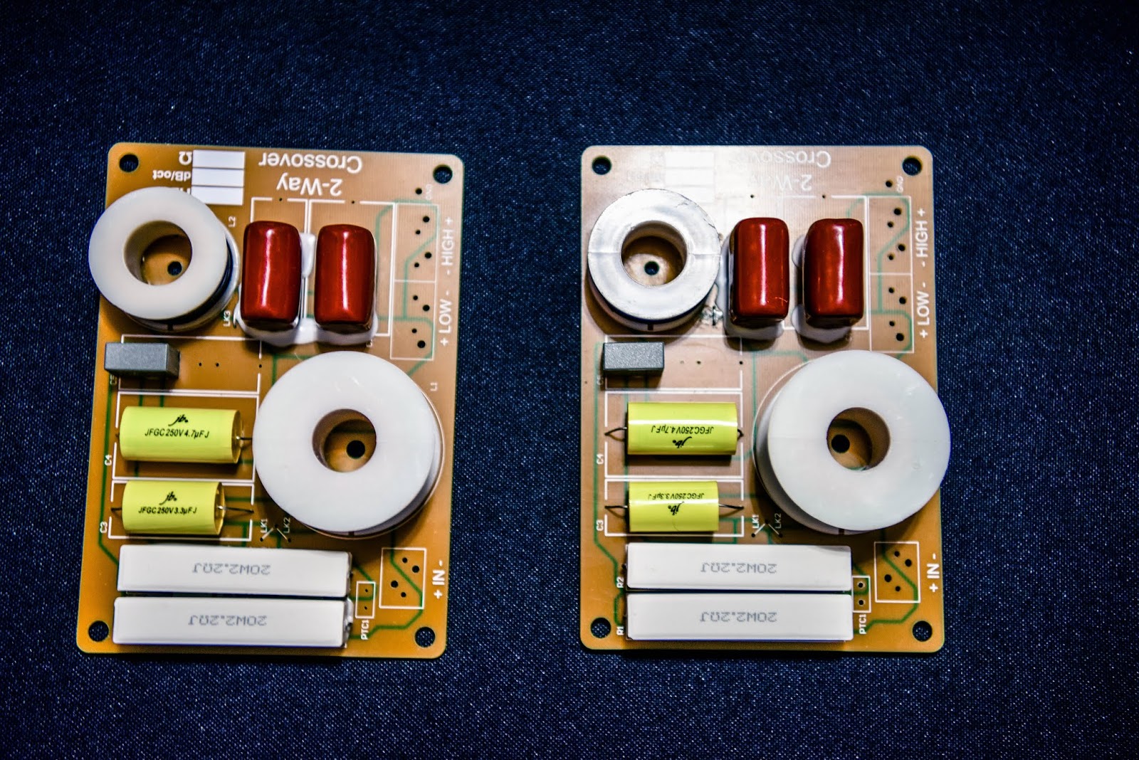 Filtre Boxe La Comanda Crossover ( Dynacord, FBT, Electro Voice )