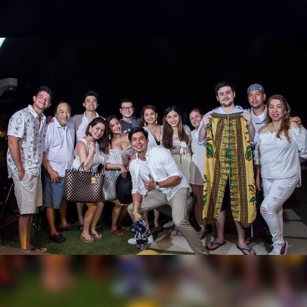 Photos: Rodjun Cruz and Diane Medina Engagement