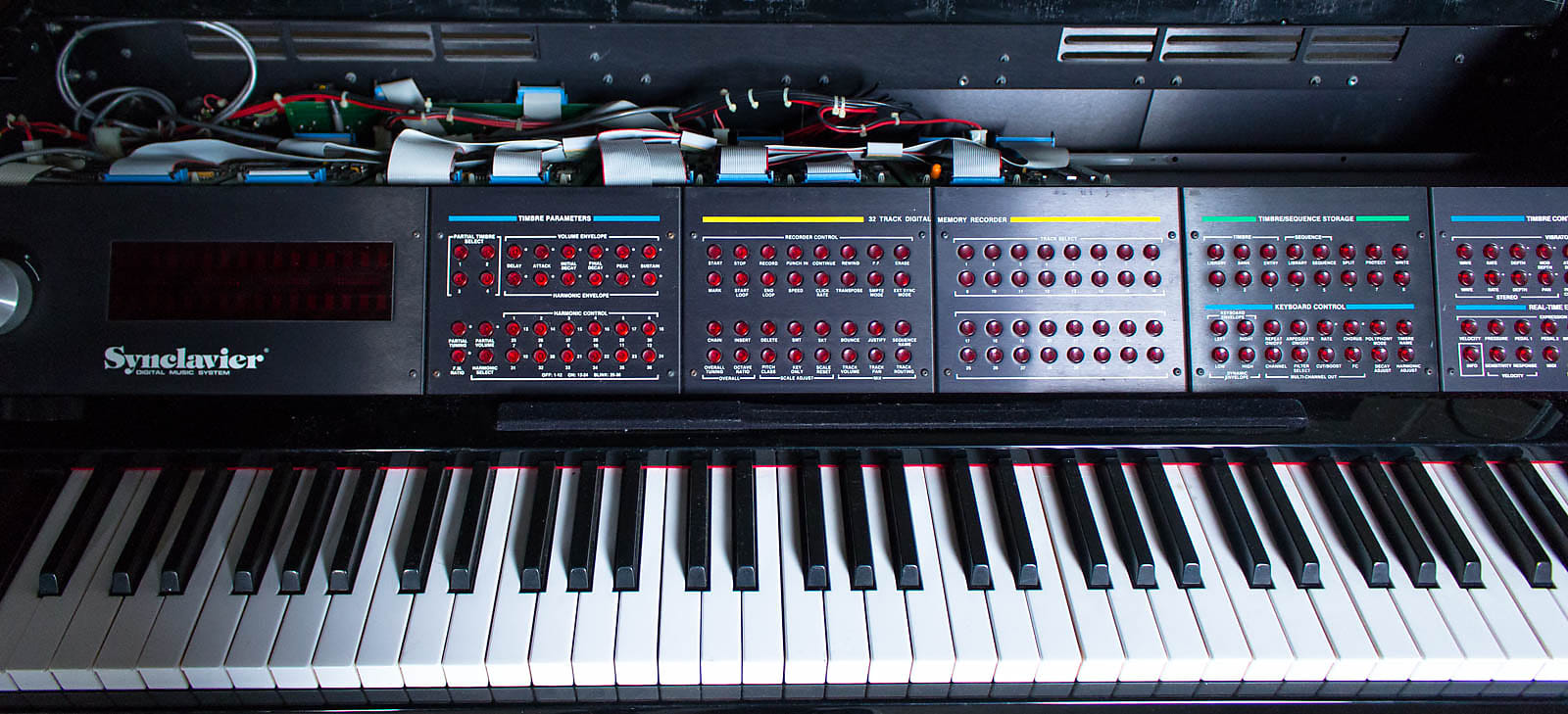 MATRIXSYNTH: Synclavier Digital Audio System with 2 Keyboards and ...