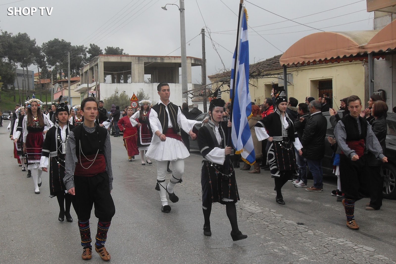 Η ΦΩΝΗ ΤΗΣ ΕΠΑΡΧΙΑΣ ΛΑΓΚΑΔΑ: Η ΠΑΡΕΛΑΣΗ ΤΗΣ 25ης ΜΑΡΤΙΟΥ ΣΤΟ ΚΟΛΧΙΚΟ ...