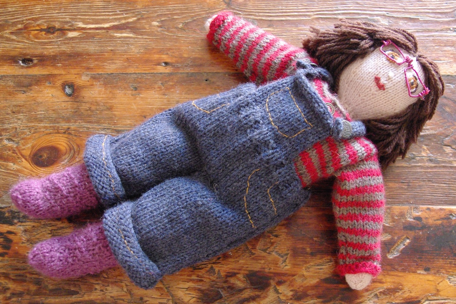 Knitographical: 3D Portraiture in wool: The Giulia doll