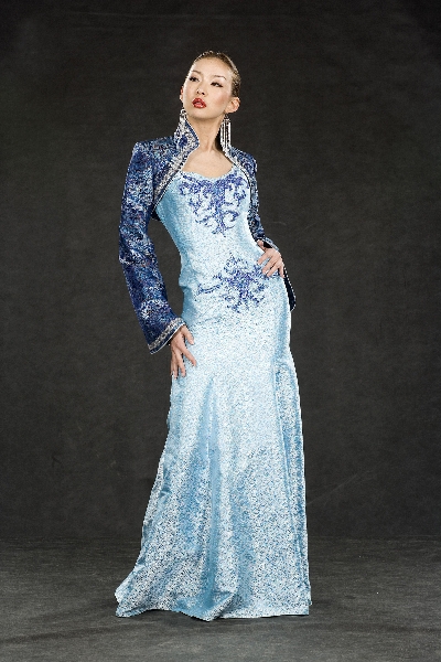 Welcome to my Fashion and Lifestyle blog!: Торгын дээр үеийн загваруудаас