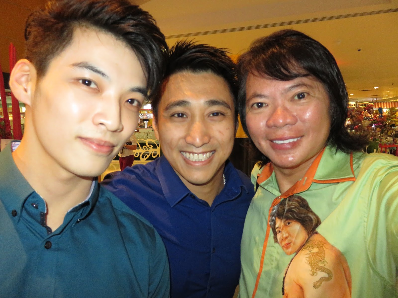 Kee Hua Chee Live!: ZACK HONG OPENS 4TH OUTLET OF BEST-SELLING ...