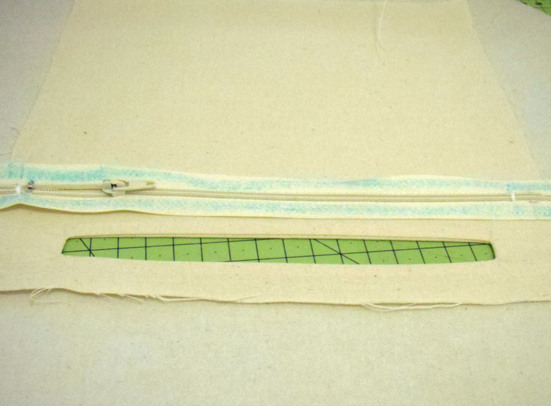 Mrs H - the blog: How to sew a zipped pocket