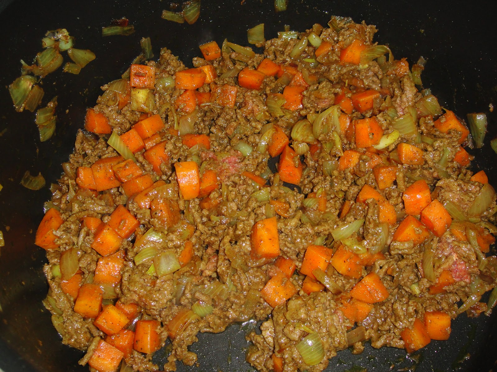 Maryam's Culinary Wonders: 234. Iraqi Carrot Rice